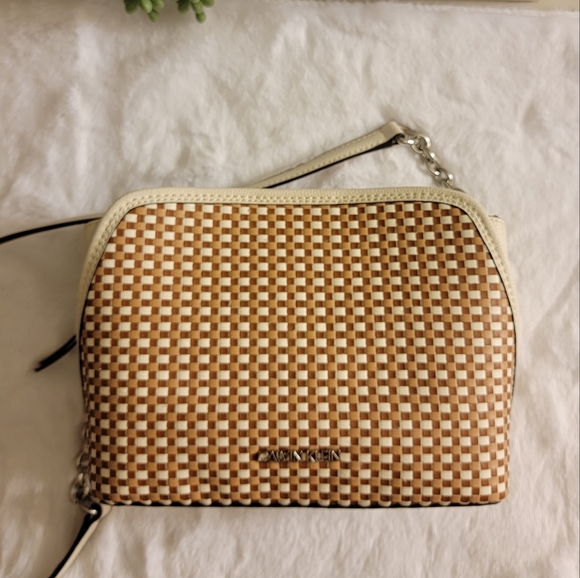 Calvin Klein | Bags | Calvin Klein Hailey Crossbody Purse B | Poshmark